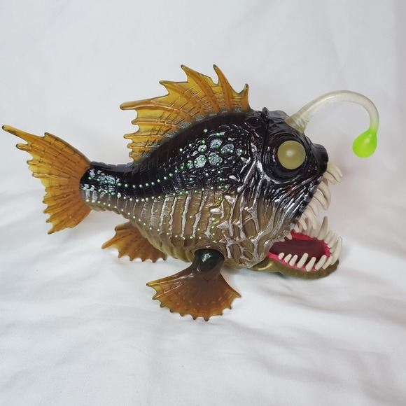 Fish | Chap Mei Deep Sea Anglerfish With Chomping Mouth Action Figure ...